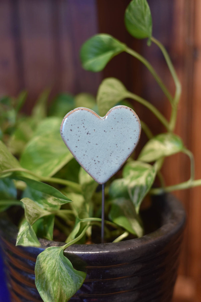 Mud & Maker - Plant Buddies - Heart – Hip Finds Company
